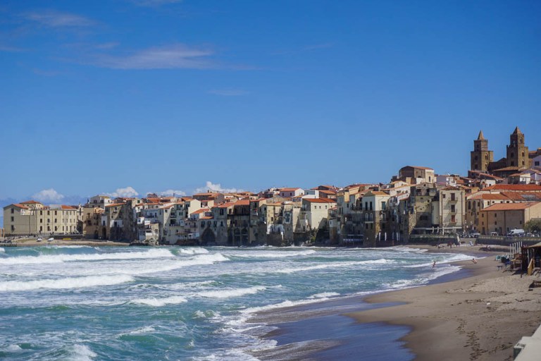 Cefalù: the heartwarming Sicilian coastal town – The Winged Bone