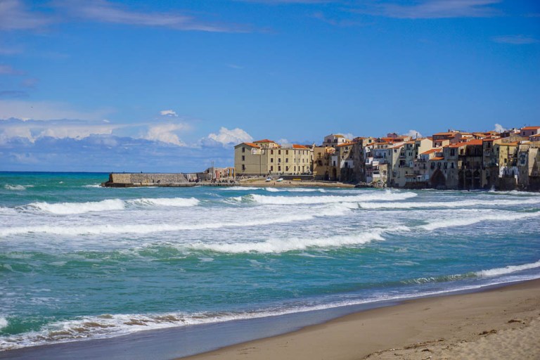 Cefalù: the heartwarming Sicilian coastal town – The Winged Bone